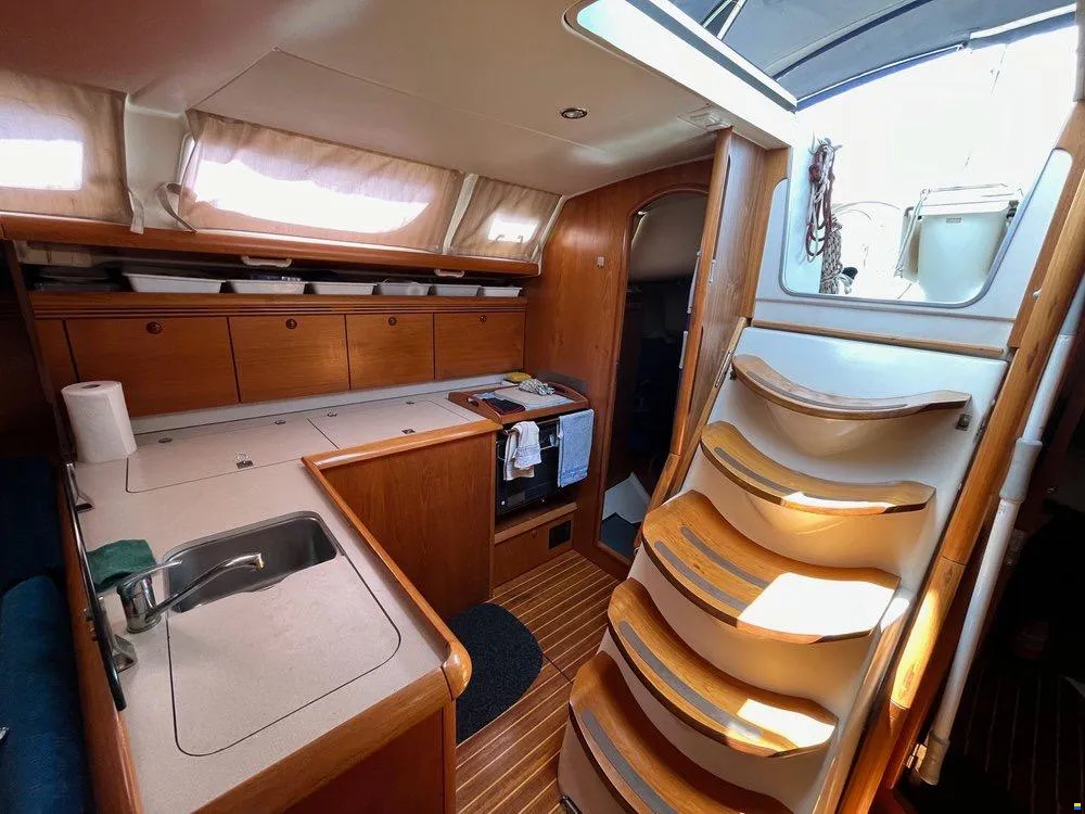 Jeanneau Sun Odyssey 43 – REF 007T - SPORT NAUTIC